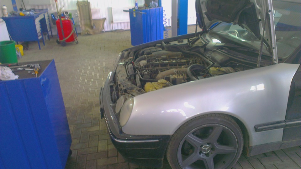 За последнее время… Ч.1 — Mercedes-Benz E-Class (W210), 3,2 л, 2000 ...