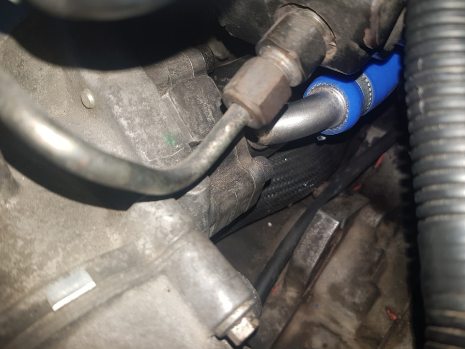 Шланг системы охлаждения egr volvo xc90 D5 — Volvo XC90 (1G), 2,4 л ...