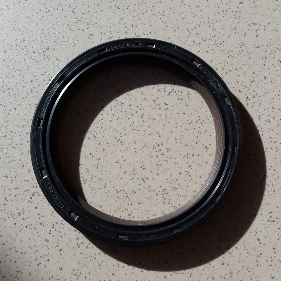 079103051F Сальник коленвала задний / AUDI, VW 2.4-5.2 03~ VAG ...