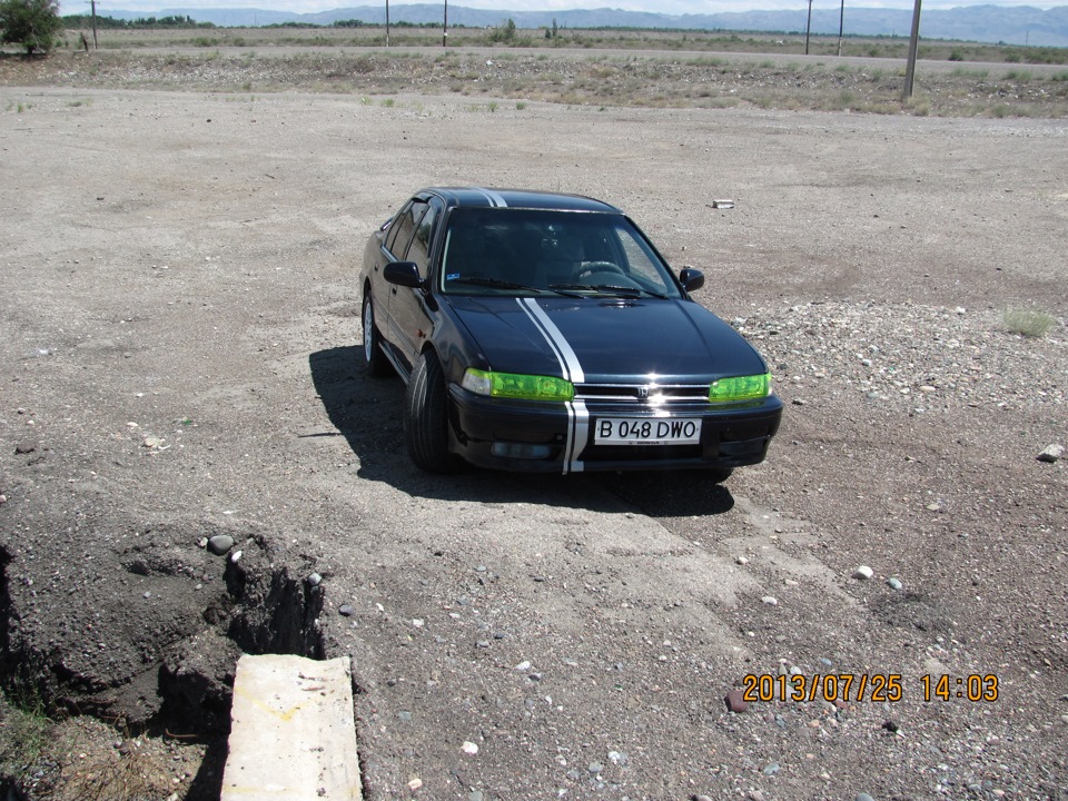 Фары под бронь — Honda Accord (4G), 2,3 л, 1993 года | аксессуары | DRIVE2