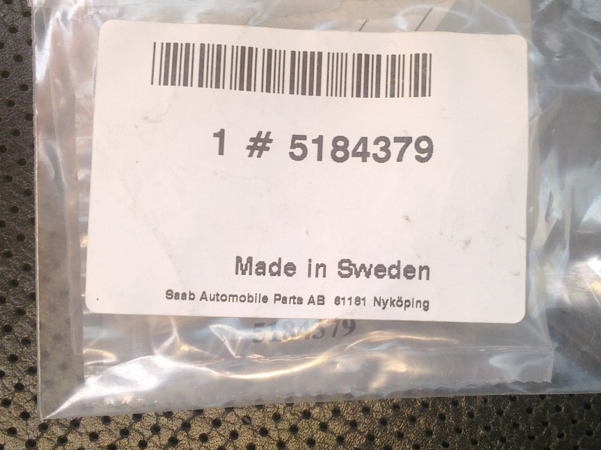 Заглушка личинки замка — Saab 9-5 (1G), 2,3 л, 2001 года | кузовной ...