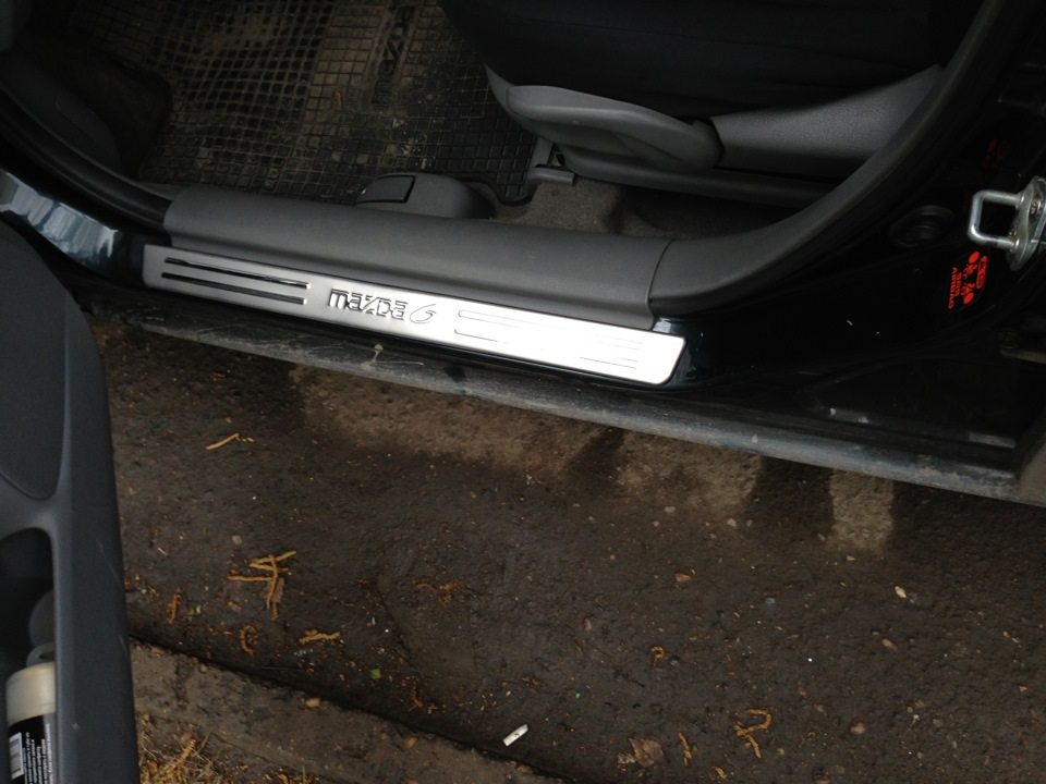 Накладки на пороги — Mazda 6 (1G) GG, 2 л, 2004 года | стайлинг | DRIVE2
