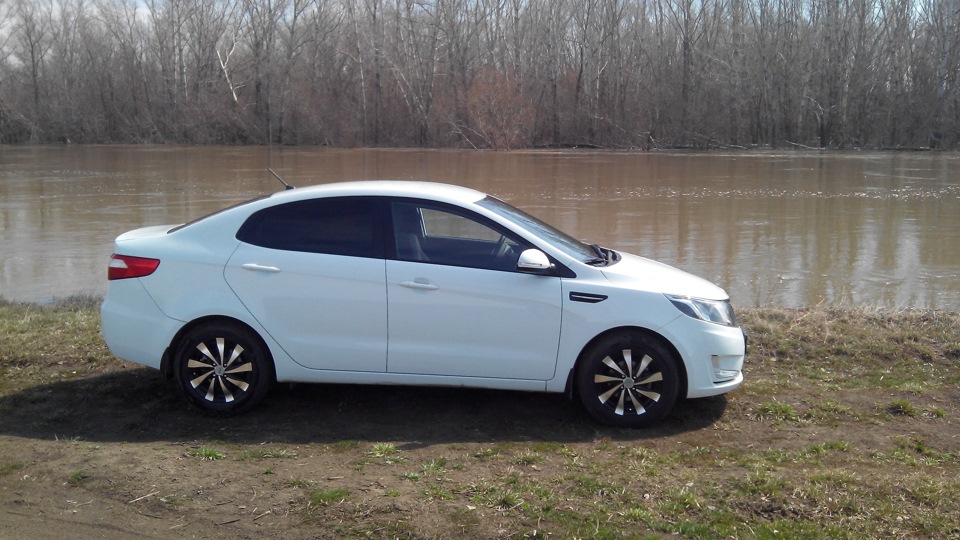 Моя машинка — KIA Rio (3G), 1,6 л, 2012 года | просто так | DRIVE2
