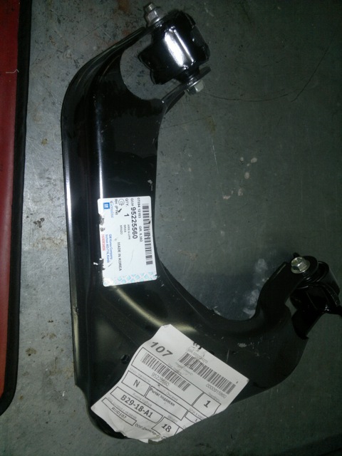 95225560 Рычаг задней подвески верхний правый / Chevrolet Epica 03~ GM ...