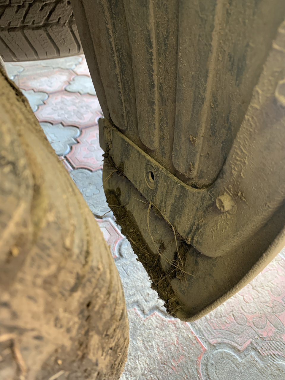 Сезонная смена колес — Mitsubishi Pajero Sport (3G), 3 л, 2017 года ...