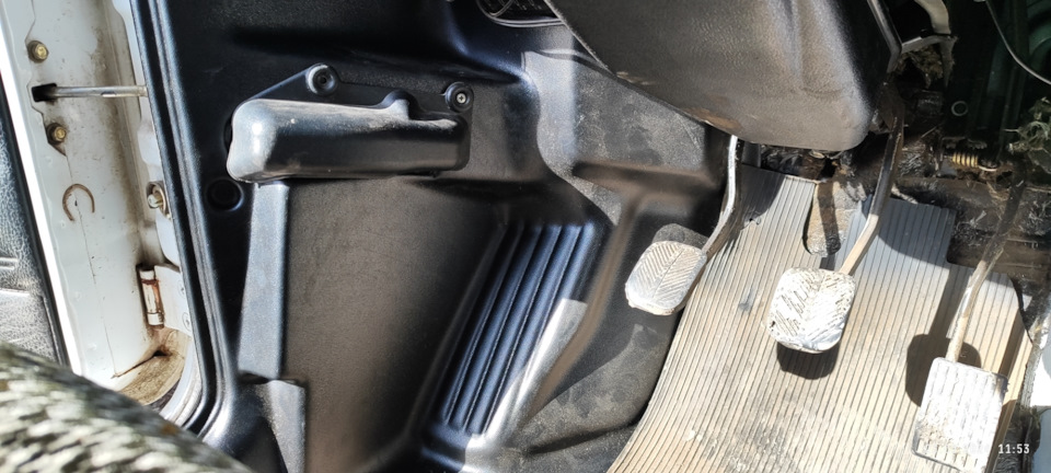 Обивка боковины передка левая усиленная — Lada 4x4 3D, 1,7 л, 2003 года ...