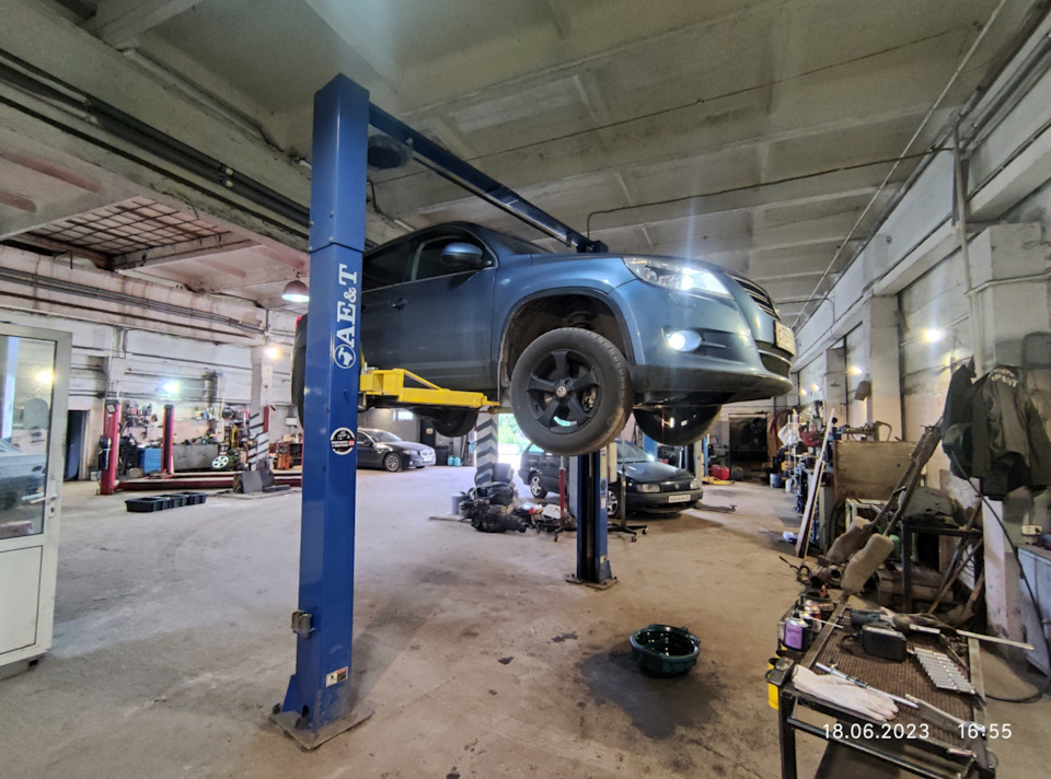 Обновил масло АКПП — Volkswagen Tiguan (1G), 2 л, 2011 года | своими ...