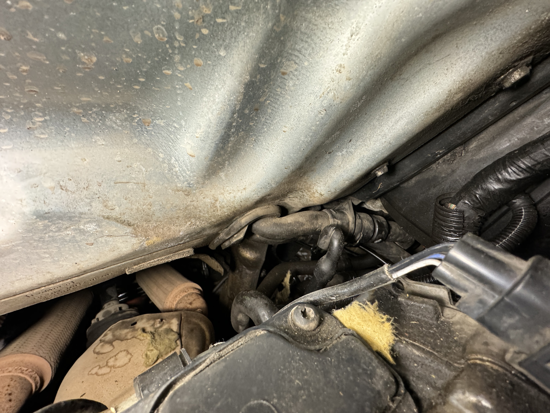 Патрубки печки всё — Land Rover Freelander 2 (L359), 3,2 л, 2009 года ...