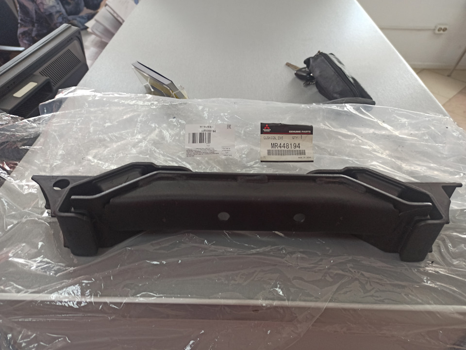 Виброгул на оборотах 2200-2400 — Mitsubishi Pajero (4G), 3,8 л, 2008 ...