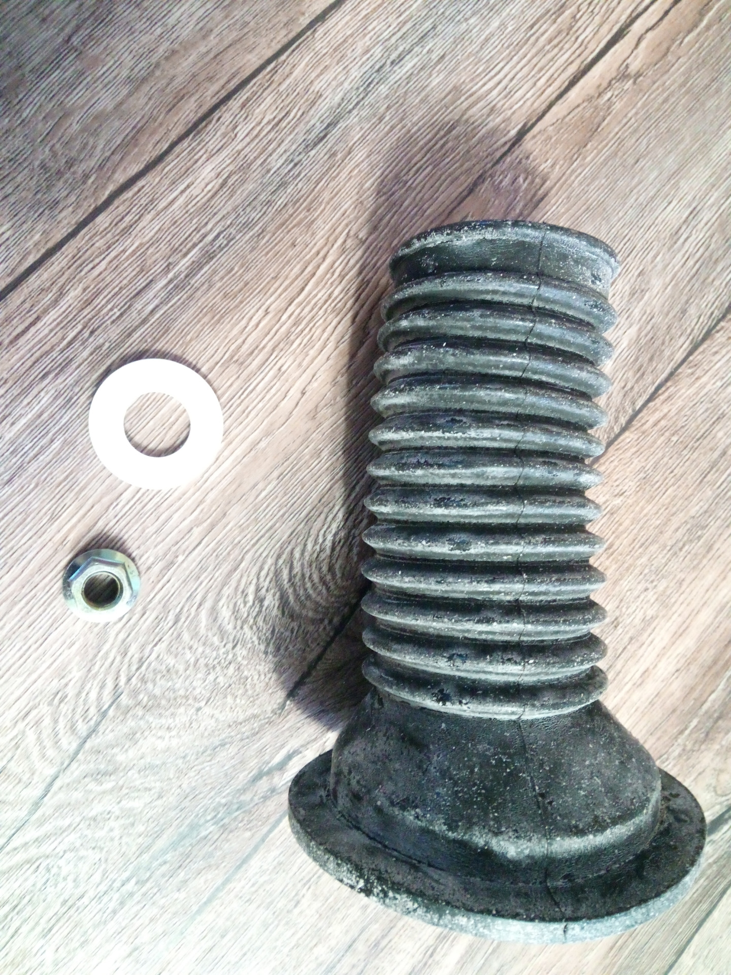 Замена передних амортизаторов — Geely MK, 1,5 л, 2011 года | запчасти ...