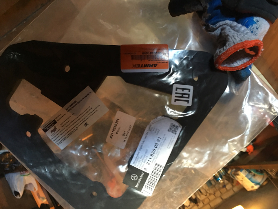 A2118260391 Уплотнение фонаря заднего. Mercedes | Запчасти на DRIVE2