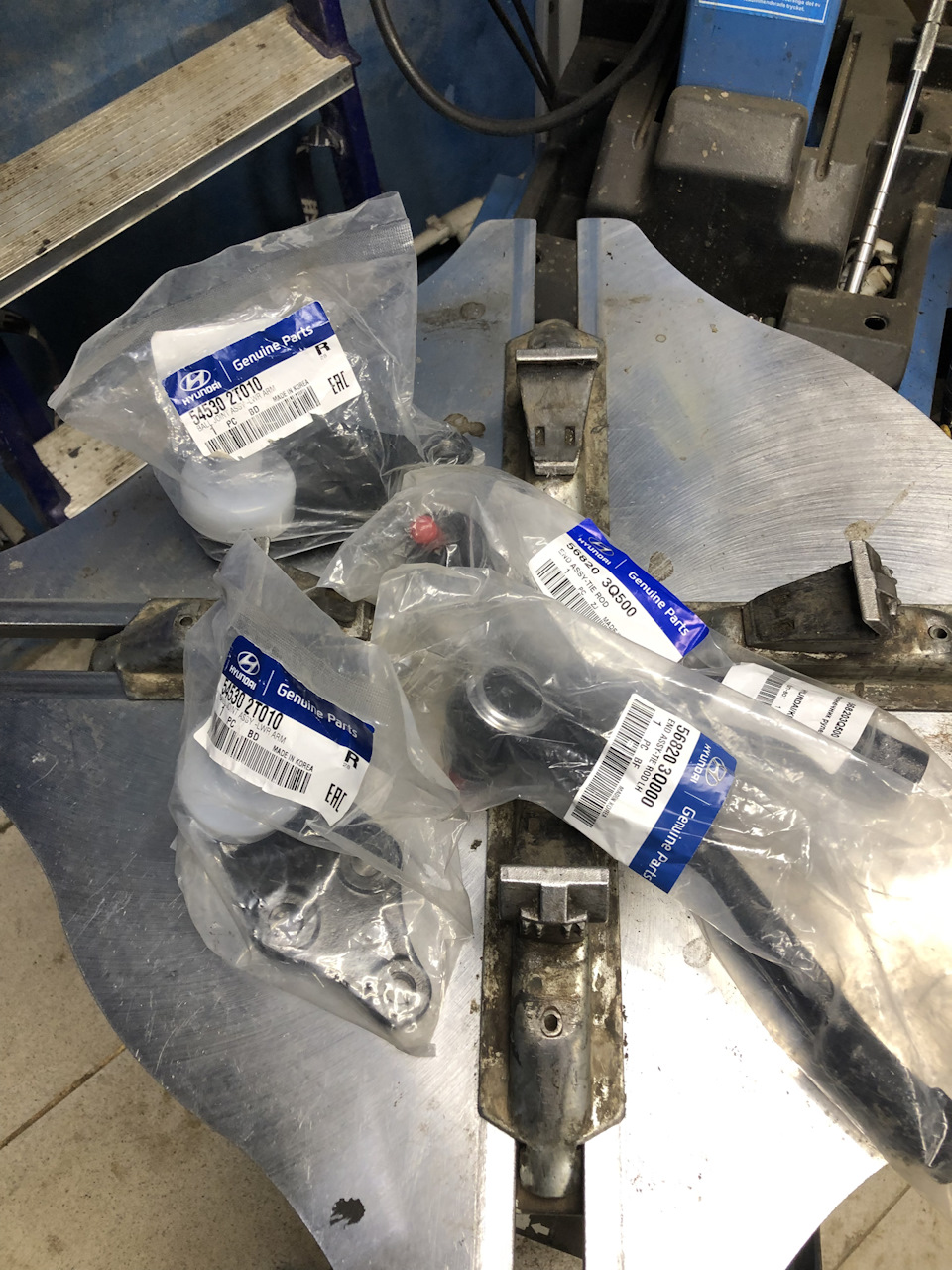 568203Q500 Наконечник рулевой тяги KIA HYUNDAI | Запчасти на DRIVE2