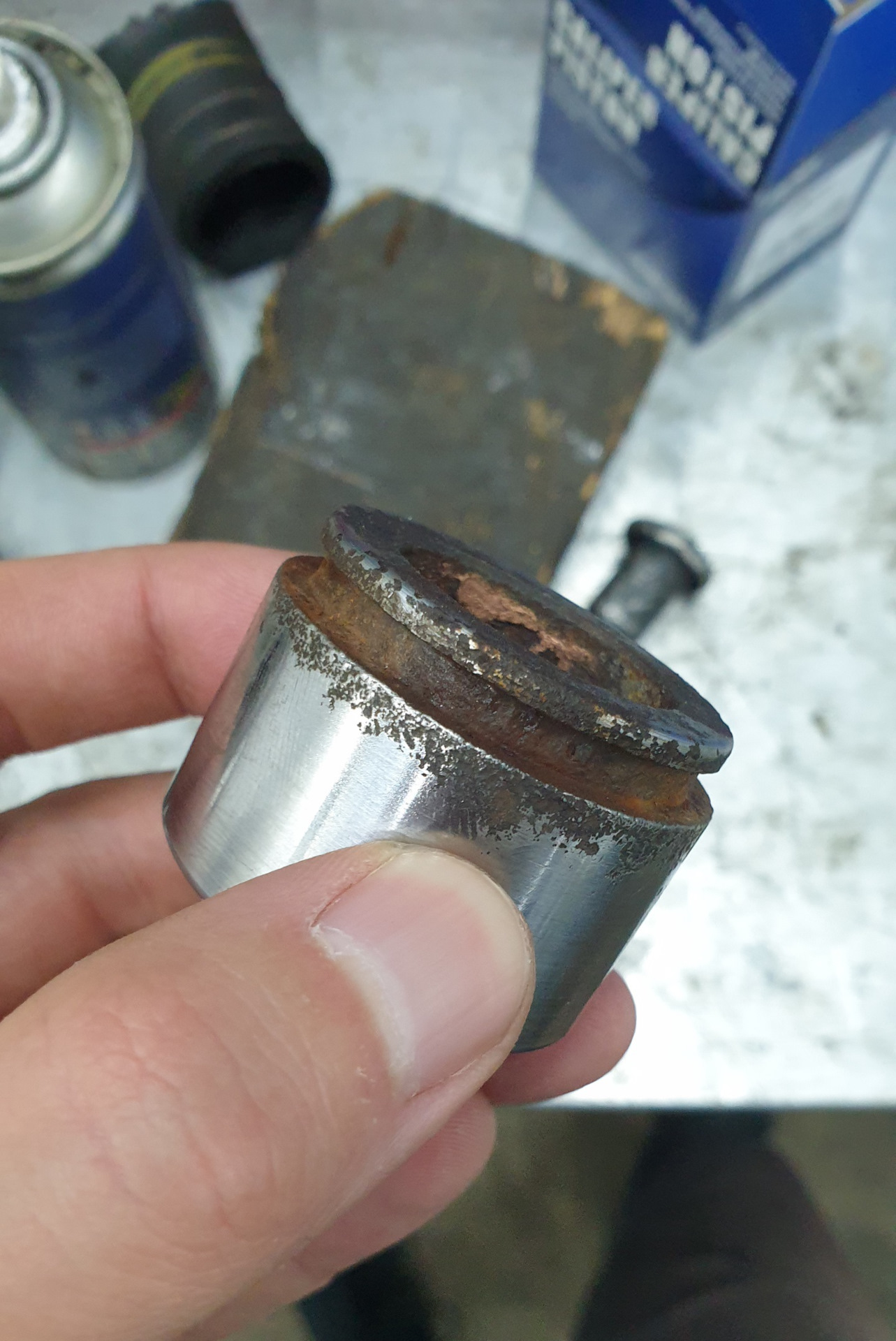 Замена сайлентблоков передних нижних рычагов + переборка суппортов ...