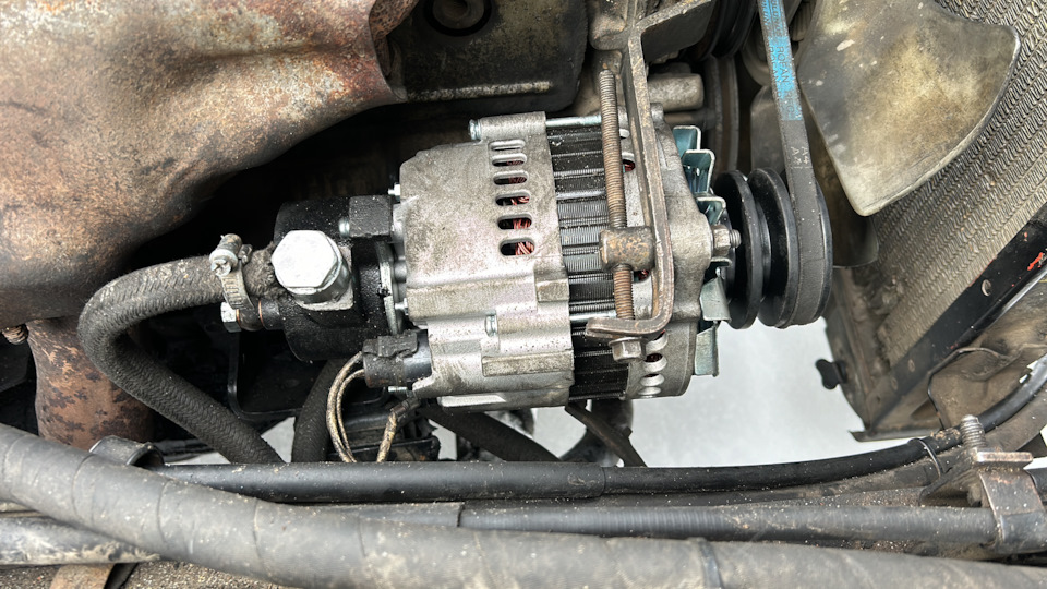 Замена вакуумного насоса. — Isuzu Elf, 4,6 л, 1996 года | поломка | DRIVE2