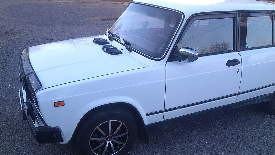 Lada 2107 1.7 бензиновый 1995 | на DRIVE2