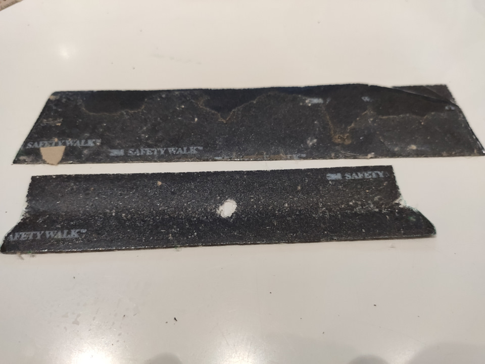 Наклейки на задний бампер — Mercedes-Benz G-Class (W463 1G), 5 л, 2007 ...