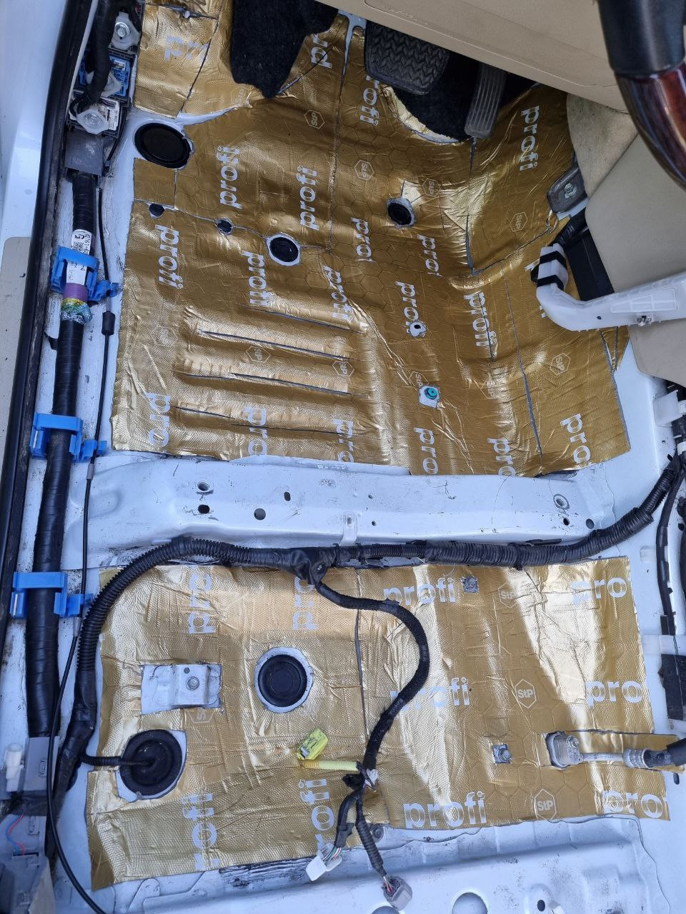 29. Шумоизоляция + химчистка — Lexus LX (URJ200/URJ201), 5,7 л, 2008 ...