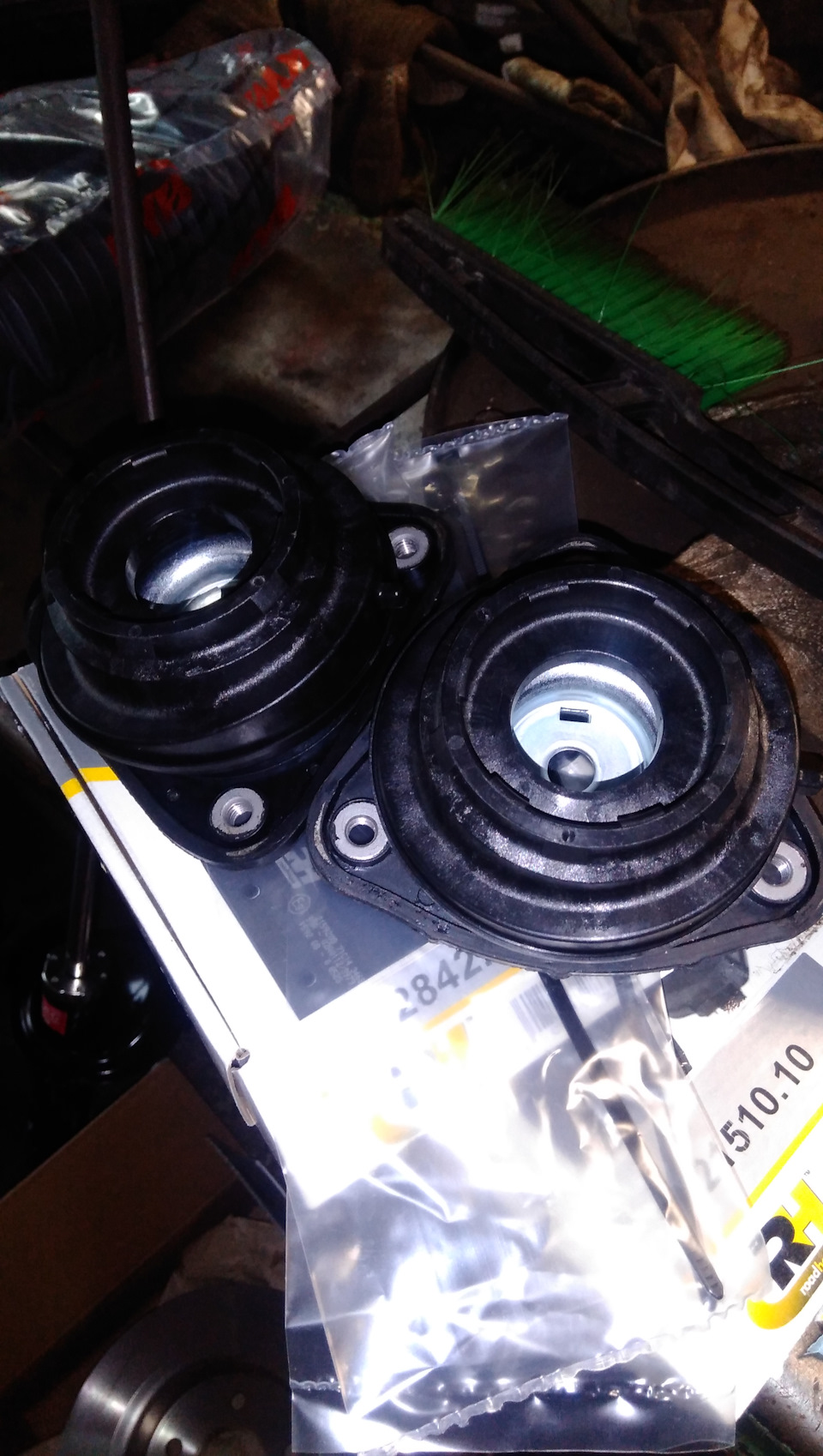 Замена передних стоек, задних тормозных дисков и колодок. — Ford Kuga ...