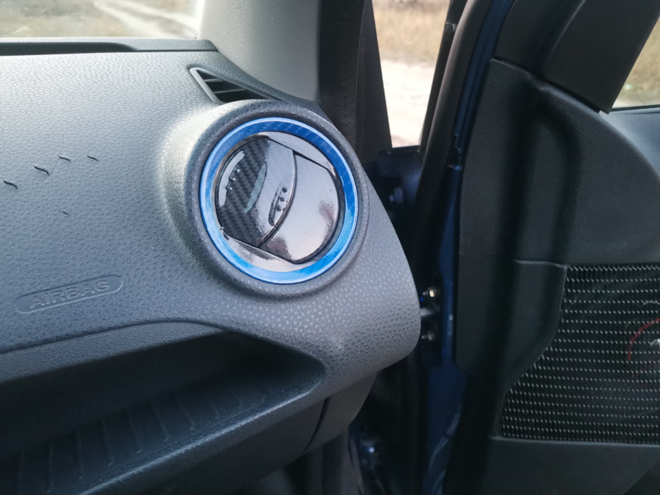 Дефлектор воздуховода в пленку карбон — Ford Fiesta (Mk V), 1,6 л, 2007 ...