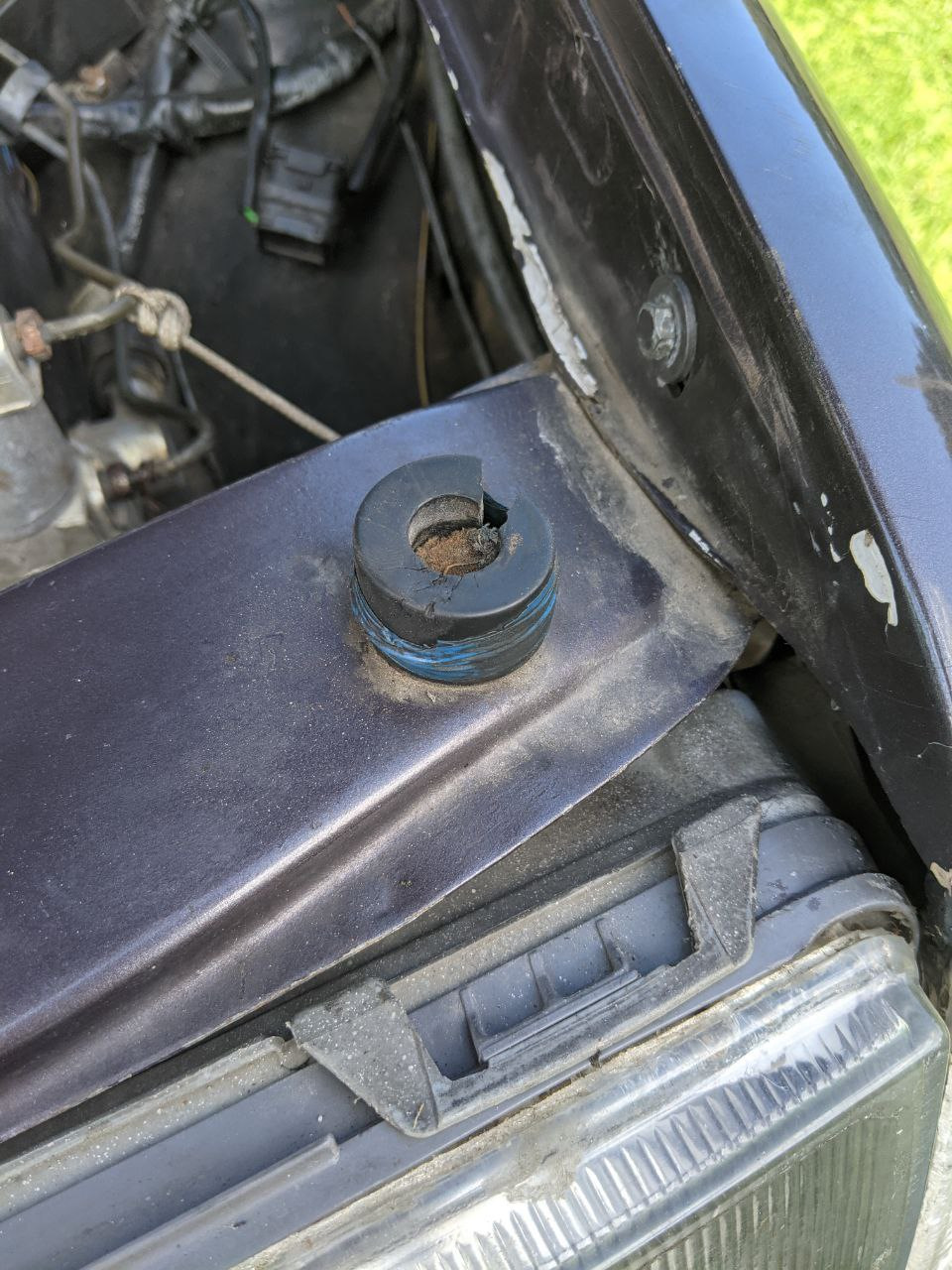 Регулировка замка капота — Mercedes-Benz E-Class (W124), 2 л, 1991 года ...