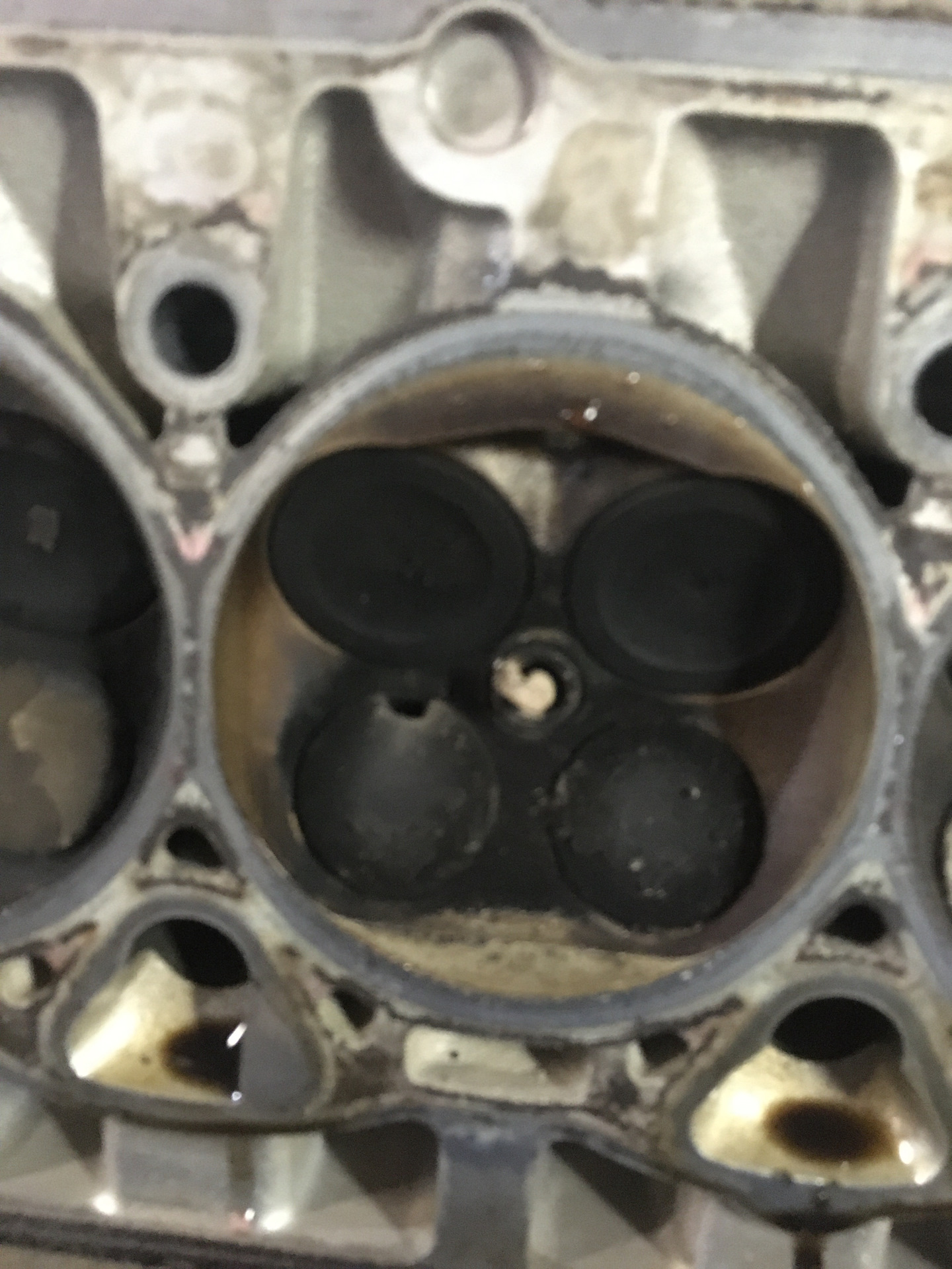 Пропуски зажигания на 1.8 TSI CDAB, ошибки P0303, P130A, отсутствие ...