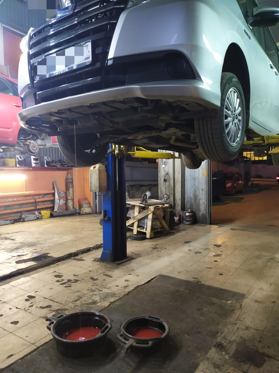 Замена антифриза — Toyota Noah (3G), 1,8 л, 2015 года | визит на сервис ...
