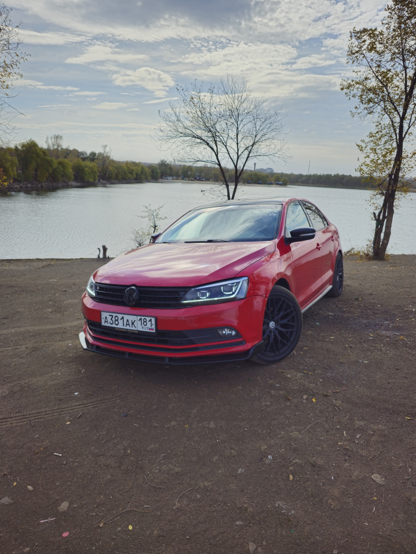 Не объективно — Volkswagen Jetta VI, 1,8 л, 2017 года | стайлинг | DRIVE2