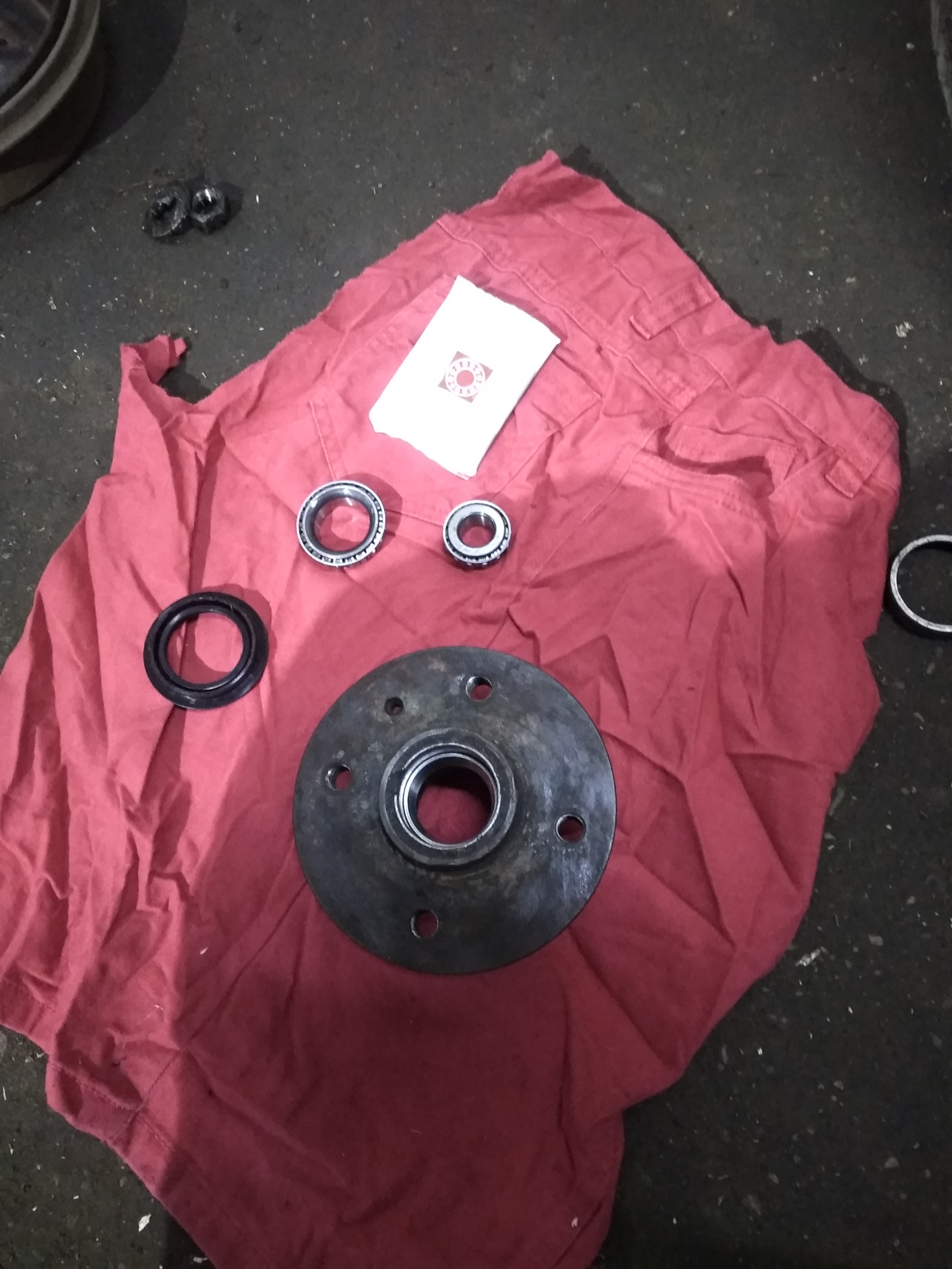 Замена заднего подшипника и амортизаторов — Opel Ascona C, 1,8 л, 1984 ...