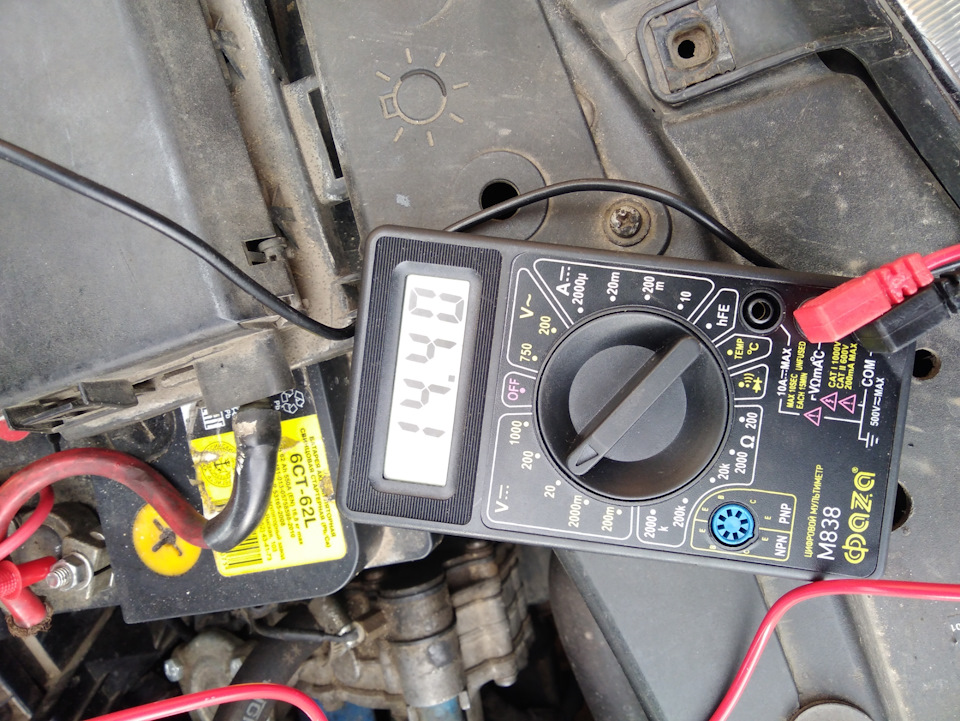 Замена щеток генератора — Volkswagen Jetta IV, 1,8 л, 2000 года ...