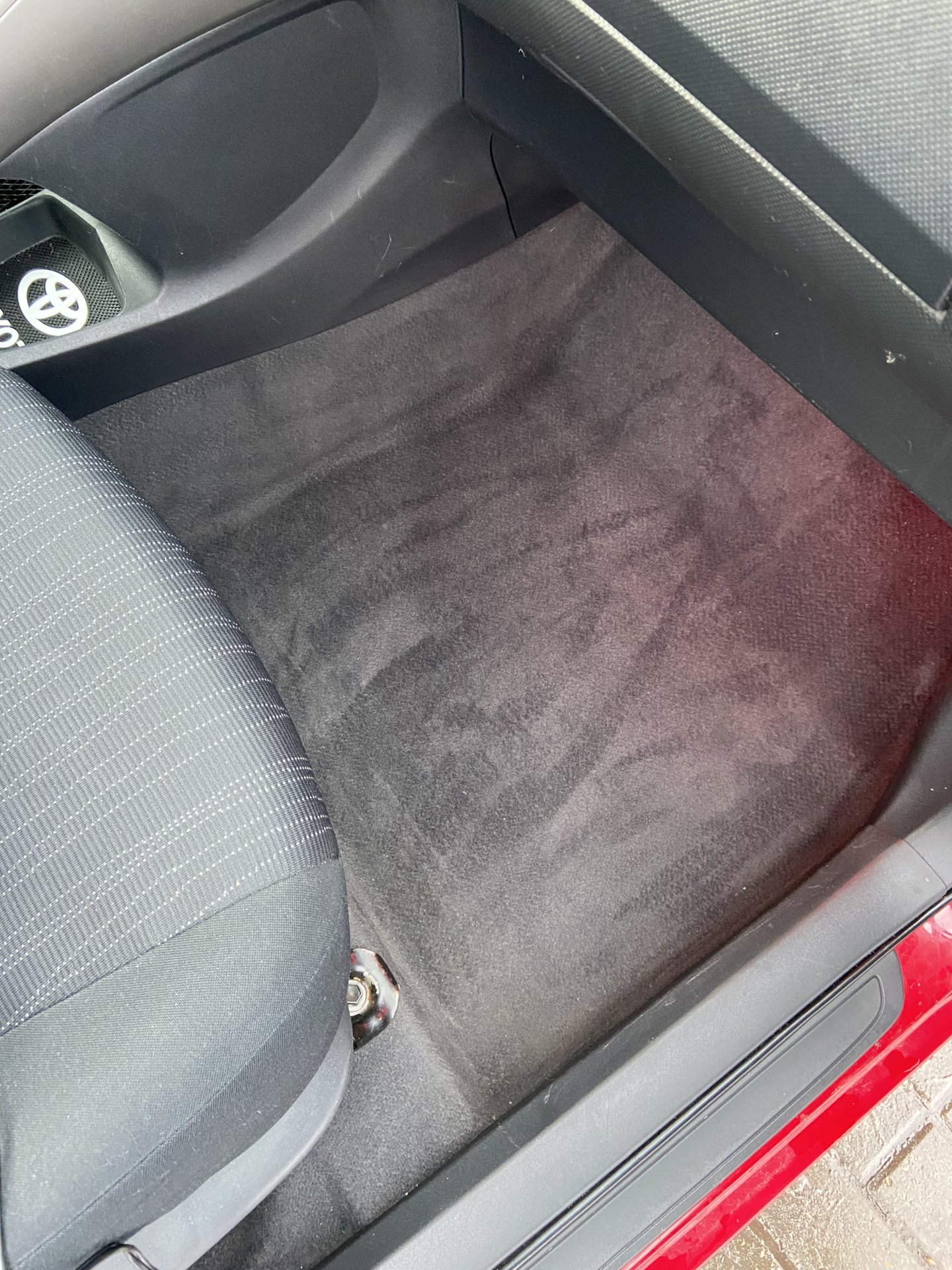 Новогодний подарочек (пылесос Saeret) — Toyota Auris (1G), 1,6 л, 2008 ...
