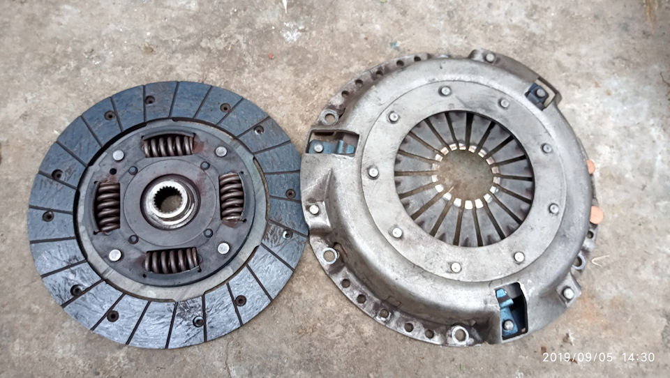 Сцепа побеждена — Audi 100 (C3), 1,8 л, 1986 года | своими руками | DRIVE2