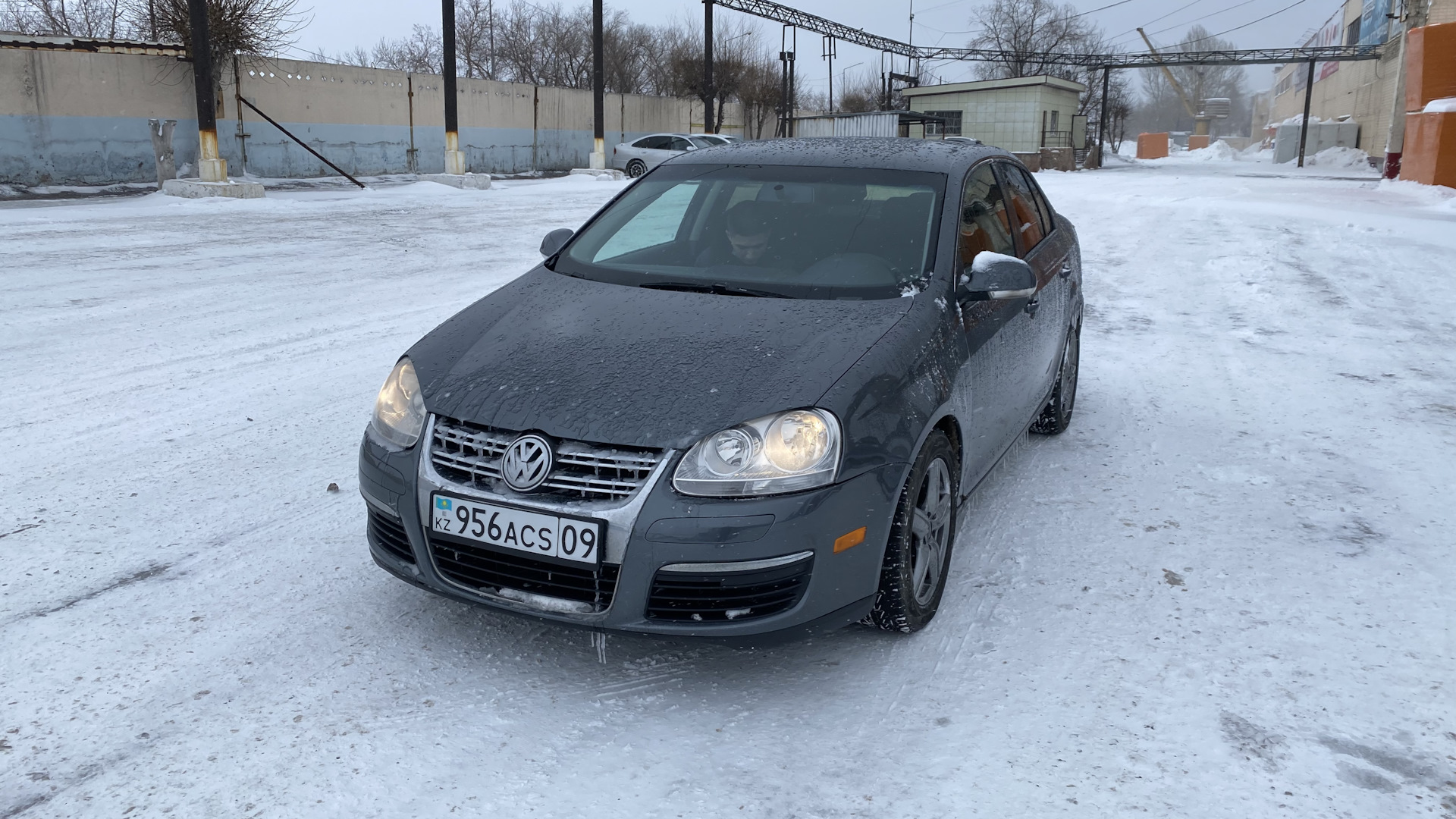 Volkswagen Jetta V 2.5 бензиновый 2009 | 2.5 USA на DRIVE2