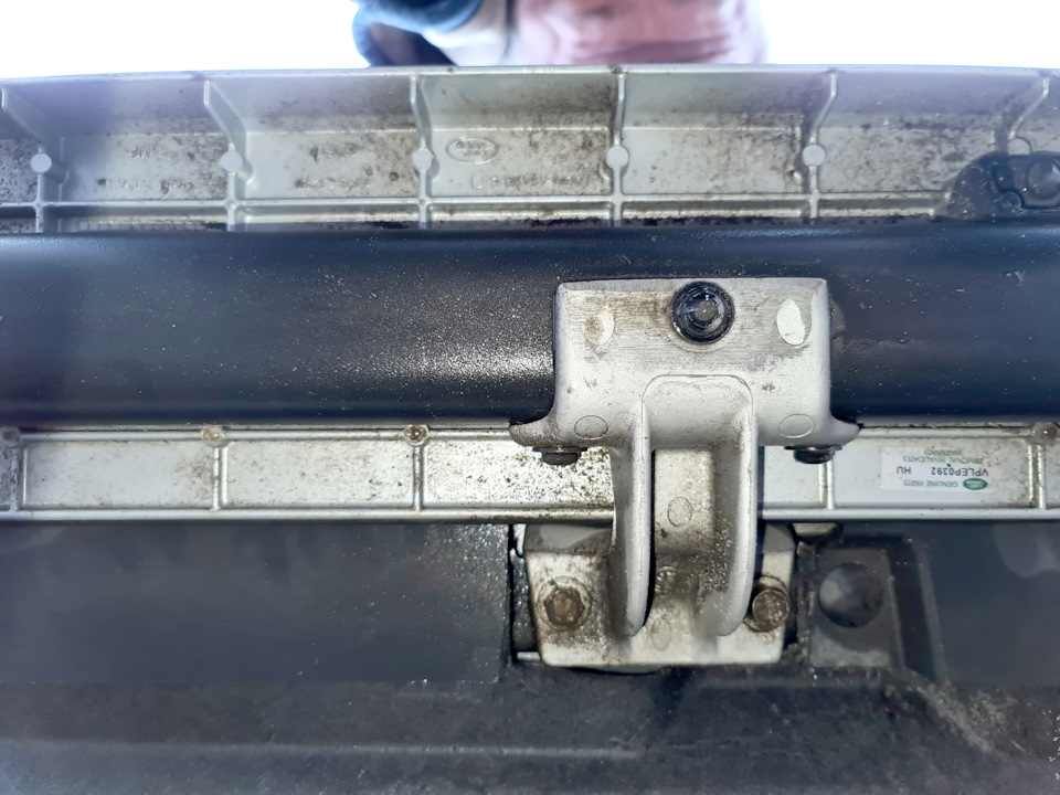 VPLEP0392 Fixed Side Steps — 110 & 130 Jaguar Land Rover | Запчасти на ...