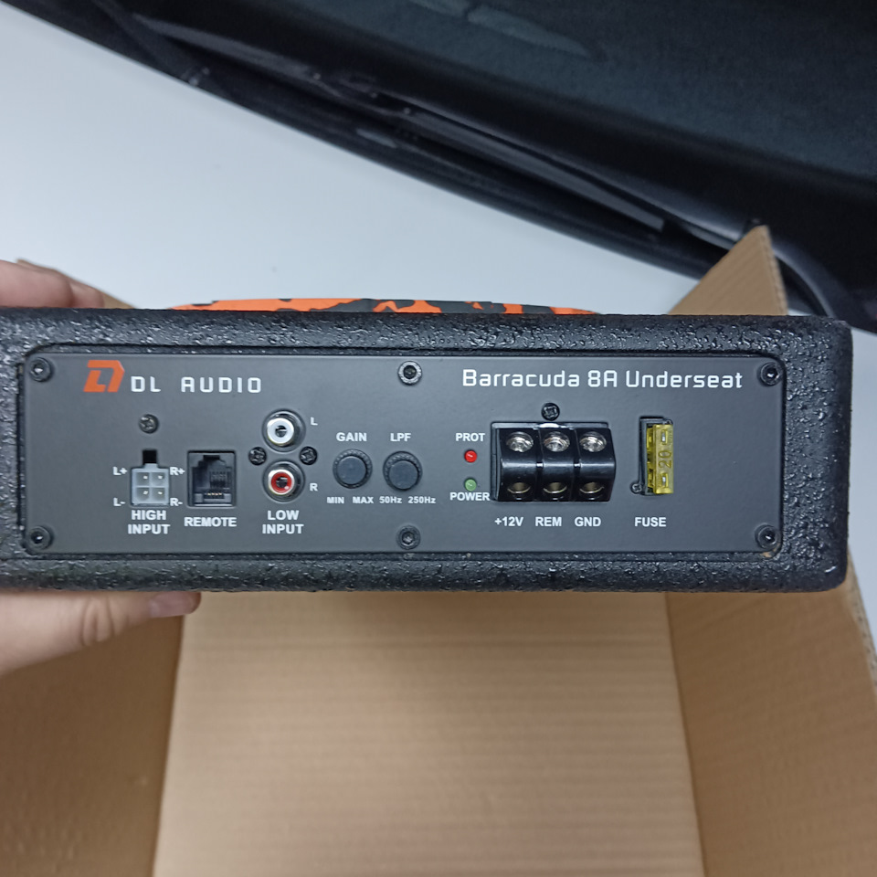 Маленький активный сабвуфер Barracuda 8A Underseat — Renault Sandero 2G ...