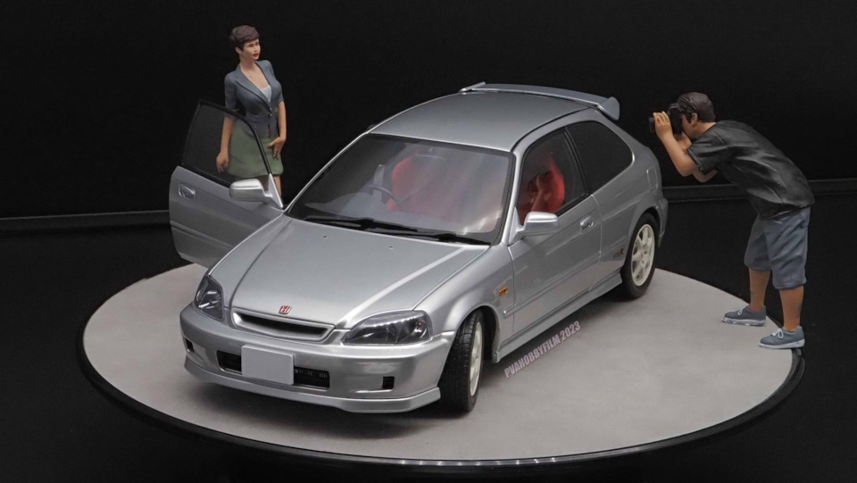 1/18 Honda Civic Type R (EK9), 1997 (Motorhelix #M85004 Vogue Silver Metallic L.E. 258/499 [2023 ...