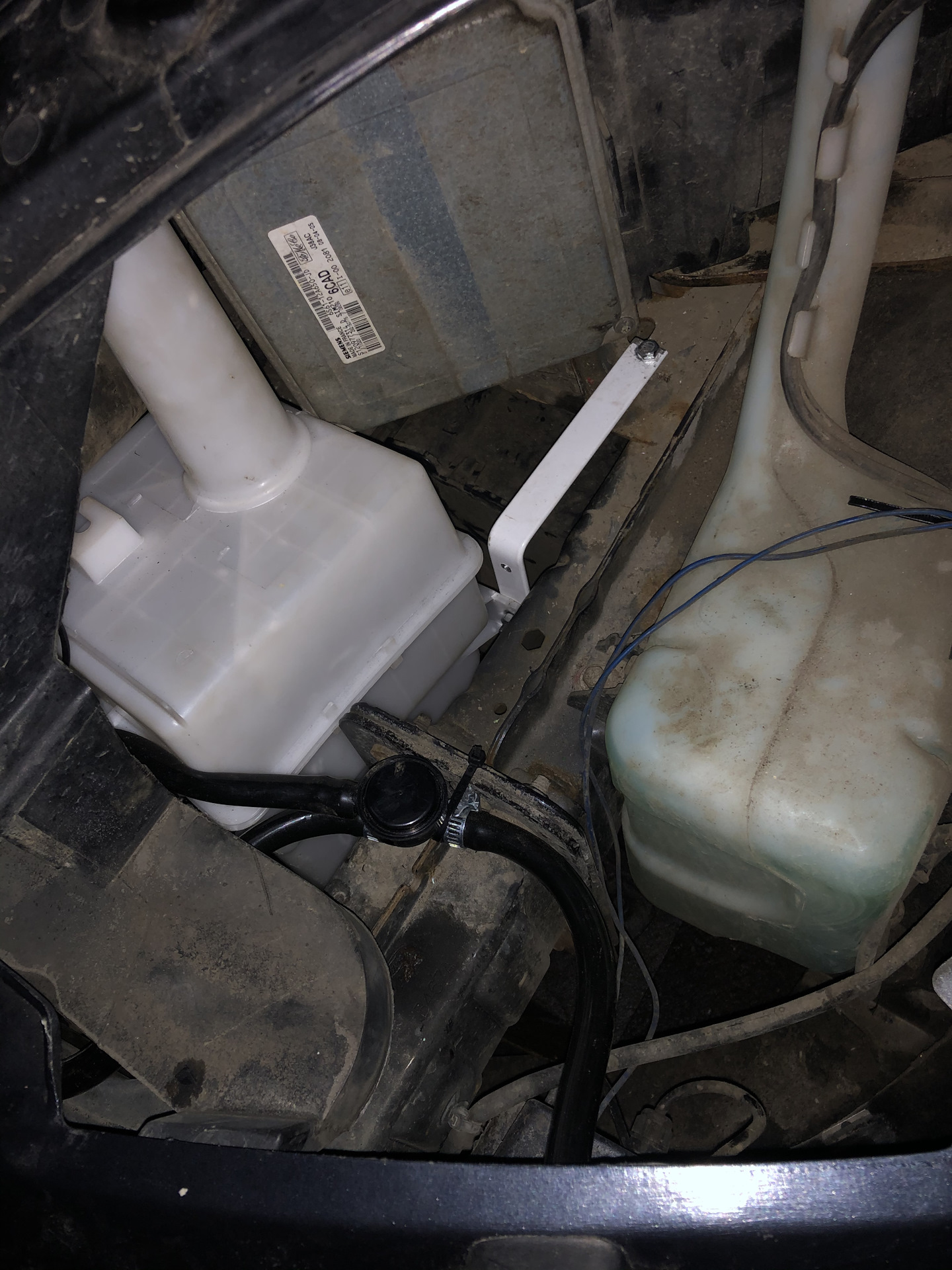 Омыватель фар скиф на fusion — Ford Fusion, 1,6 л, 2008 года ...