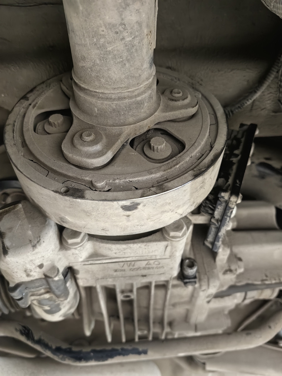 Муфта полного привода (задняя) — Volkswagen Tiguan (2G), 2 л, 2018 года ...