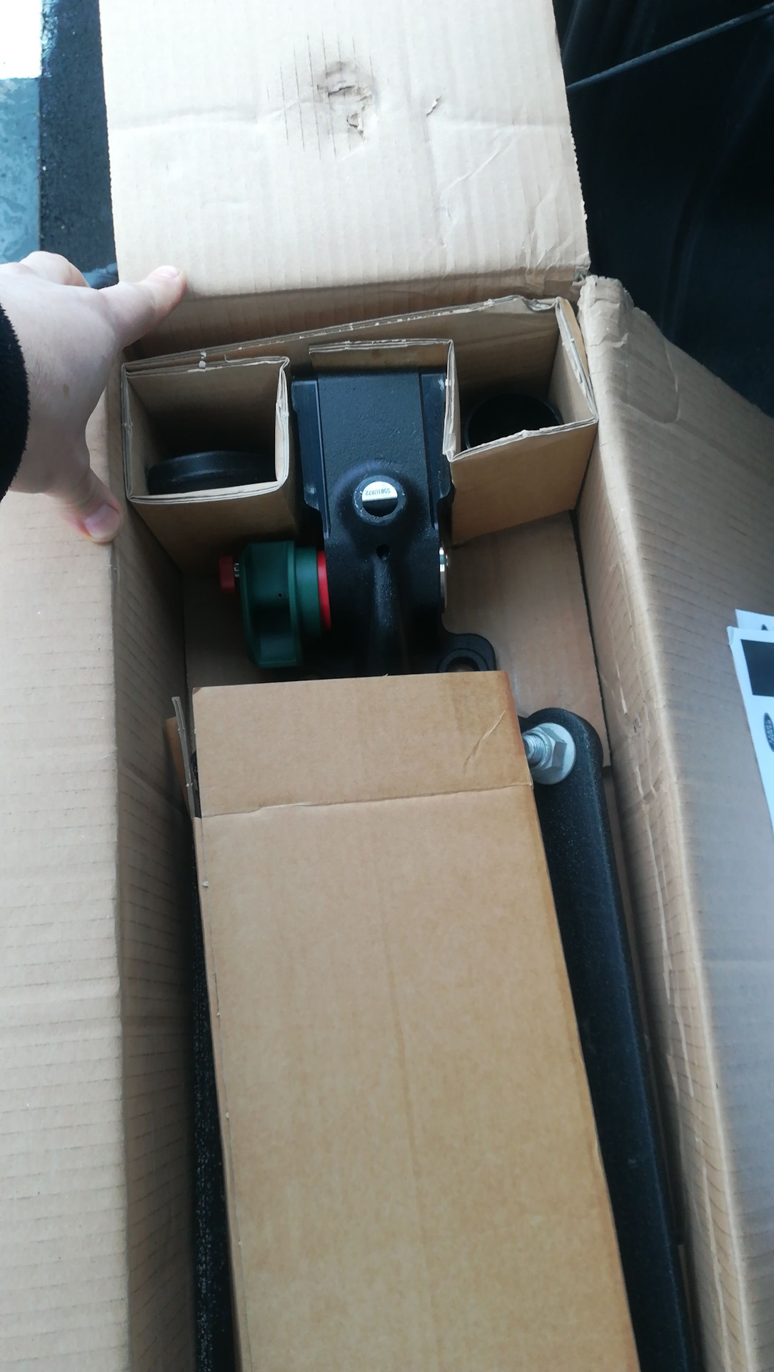 Фаркоп. Продолжение. — Land Rover Discovery III, 2,7 л., 2009 года ...