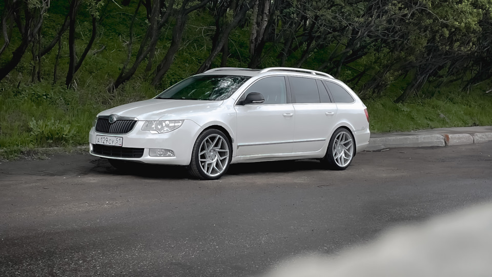 Skoda Superb Combi (Mk2) 2.0 дизельный 2012 | Тот самый Superb на DRIVE2