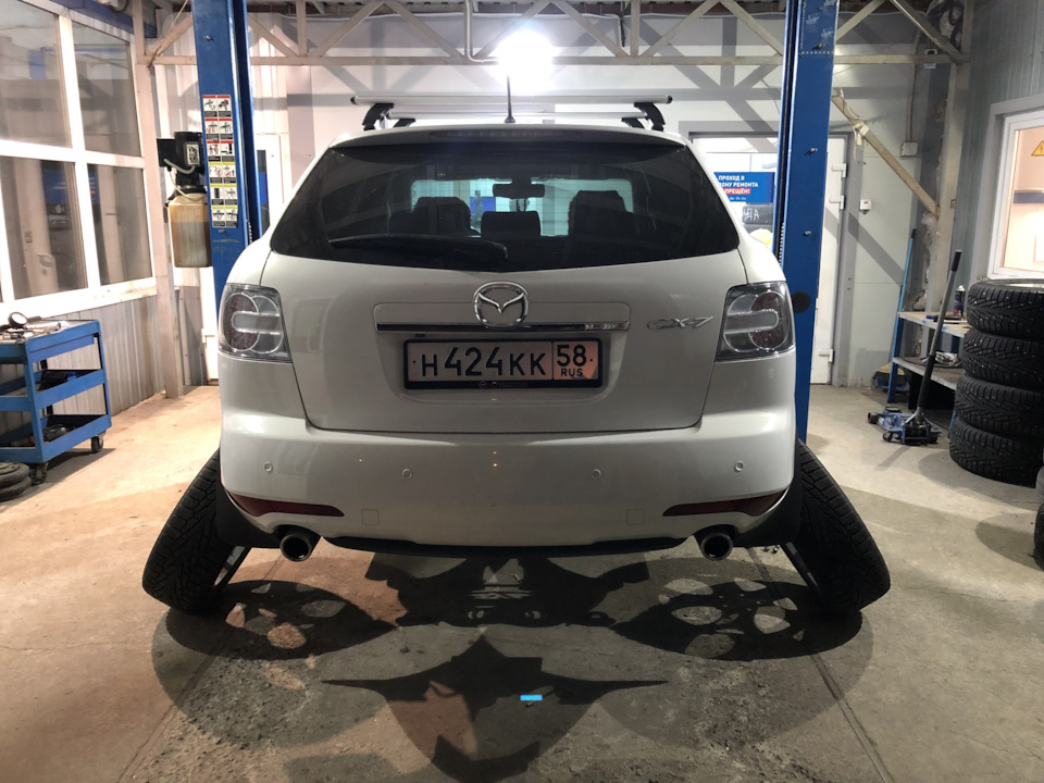 Очередной шиномонтаж на ЮНАКС или теперь к зиме готовы на все 100% — Mazda CX-7, 2,3 л, 2011 ...