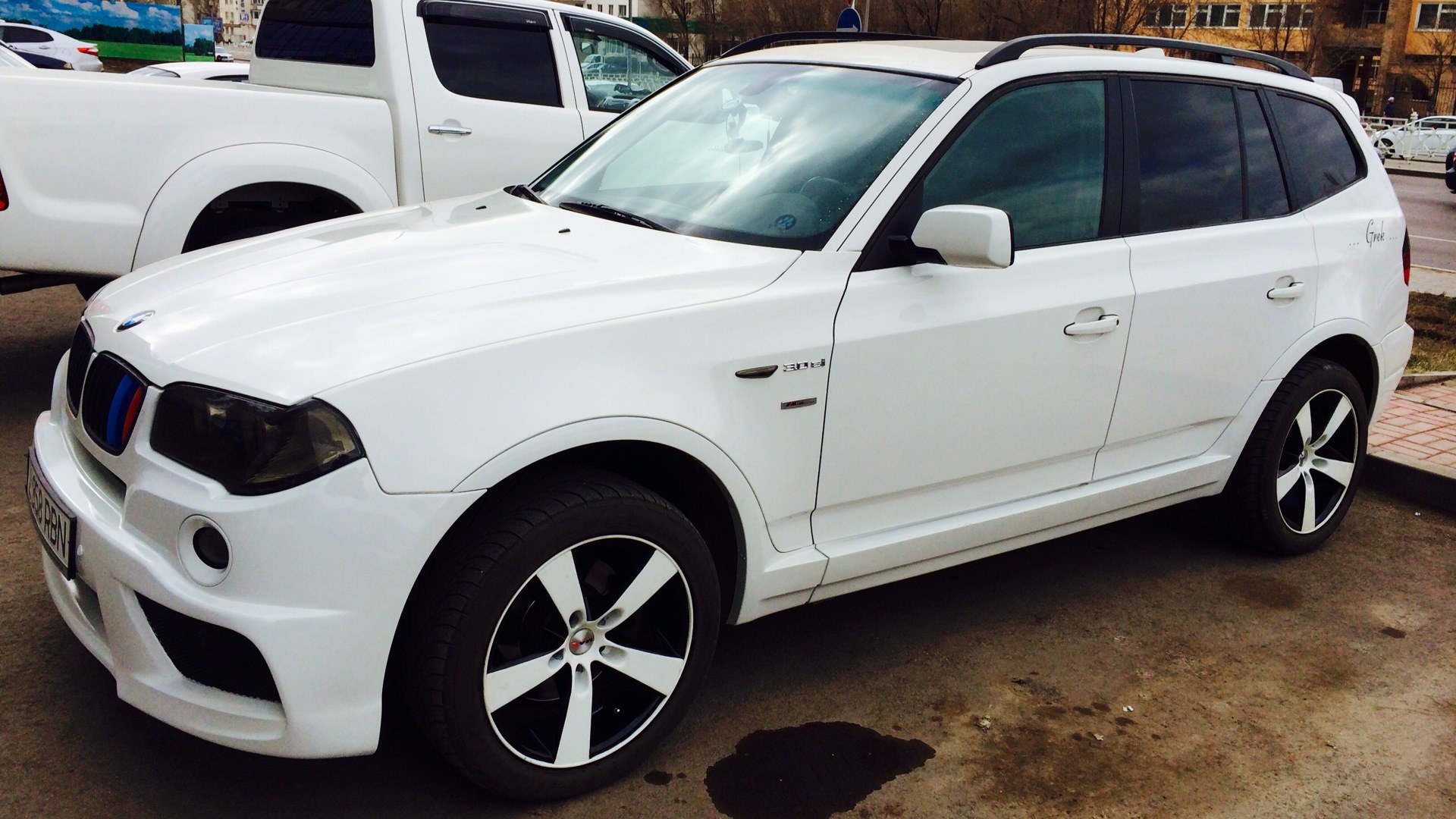 BMW X3 (E83) 3.0 бензиновый 2007 | WhiTE&BLacK на DRIVE2