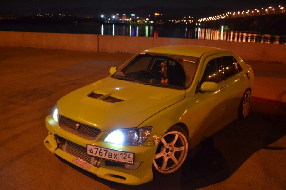 Немного ночных гулянок — Toyota Altezza, 3 л, 1998 года | фотография ...