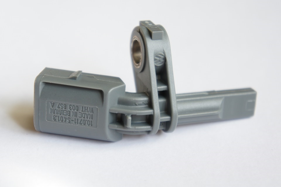 WHT003857A Датчик АБС передний левый VAG | Запчасти на DRIVE2