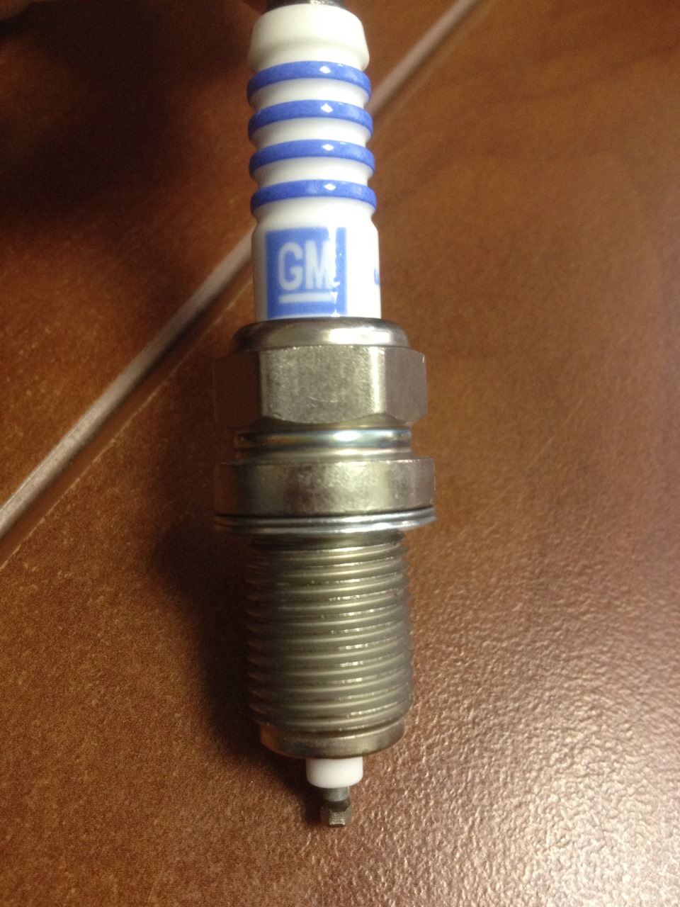 Решил поменять свечи:) — Opel Astra H GTC, 1,8 л., 2010 года | своими ...