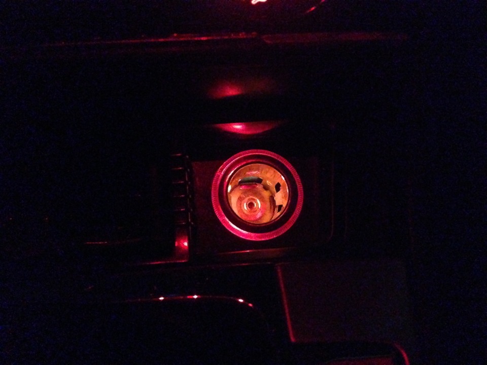 Лампочка прикуривателя — Volkswagen Passat Variant (B6), 2 л, 2007 года ...
