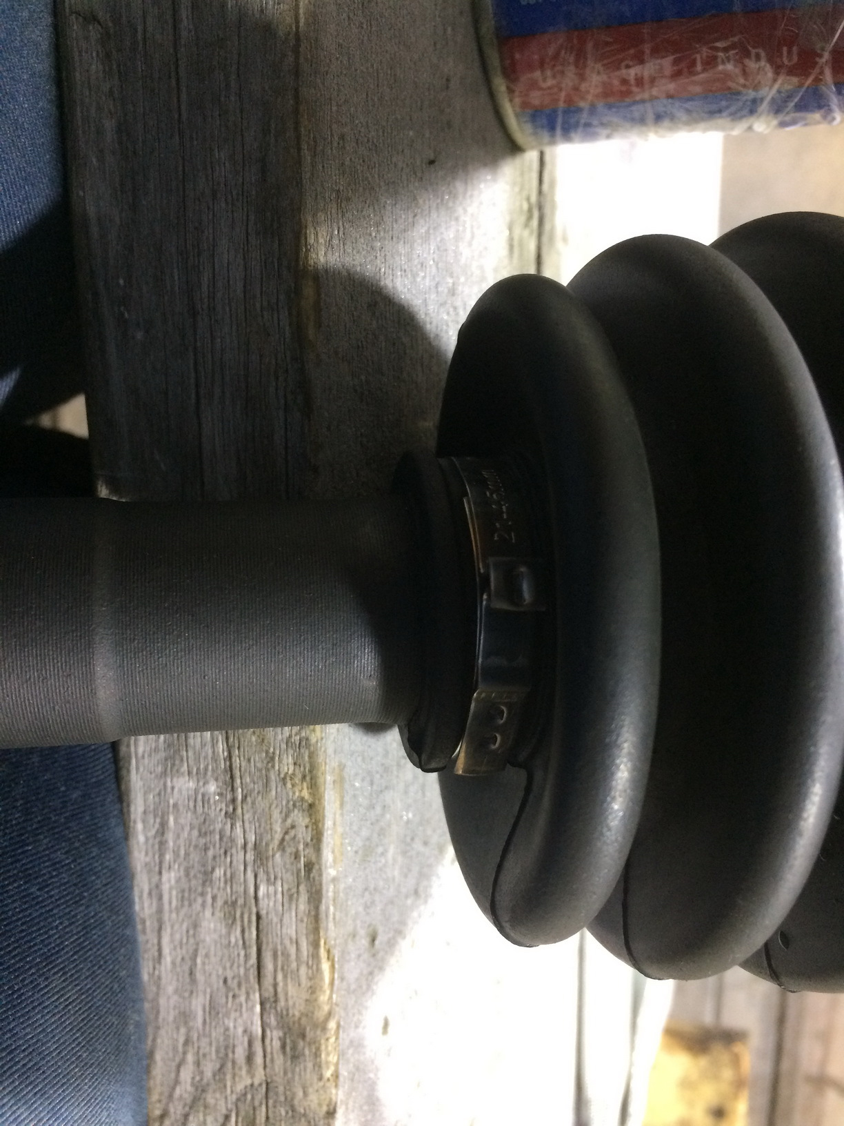 Замена пыльника и смазки на правом приводе Outlander XL 3815A068 ...