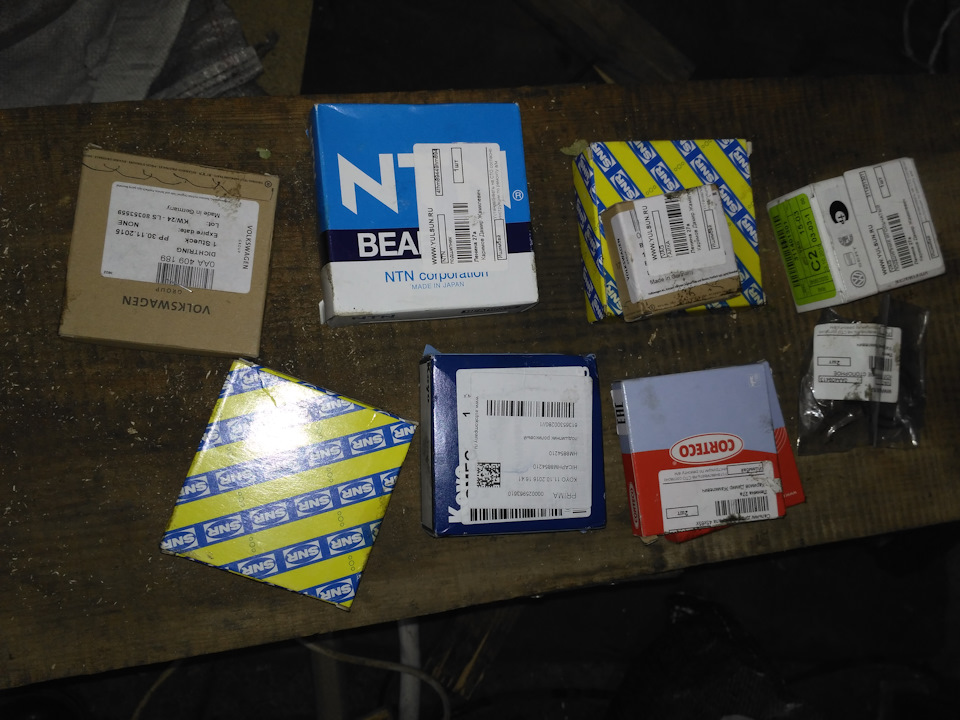 Процесс снятия редуктора и переборки — Volkswagen Touareg (1G), 2,5 л ...