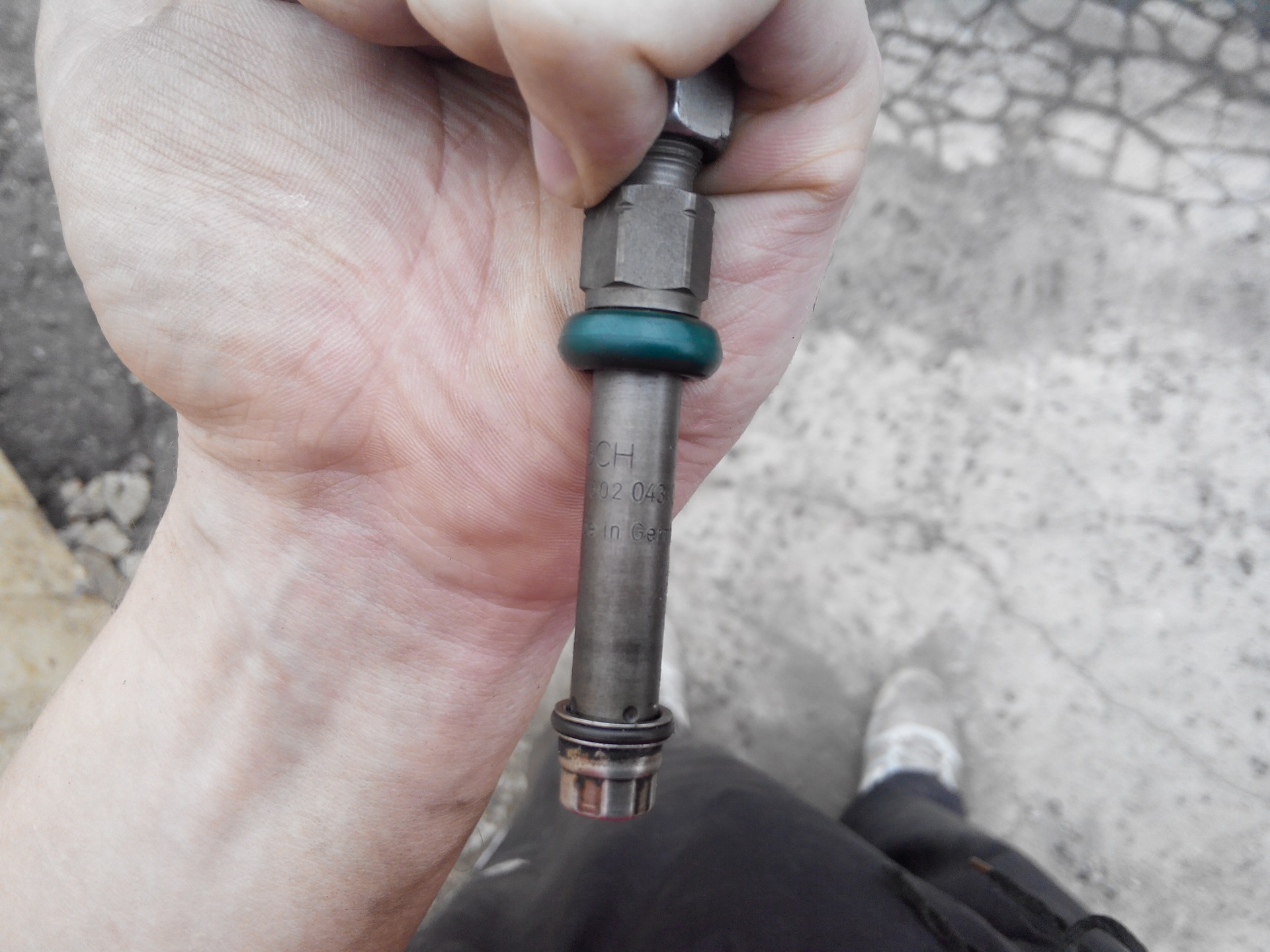 Продам запчасти для KE-jetronic (форсунки, датчик Виннерса, дозатор ...