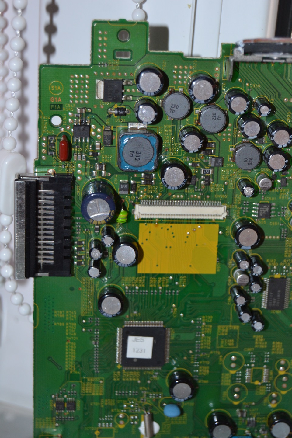 Задымелась магнитола JVC KD-DV4405 — Ford Transit (5G), 2,5 л, 1996 ...