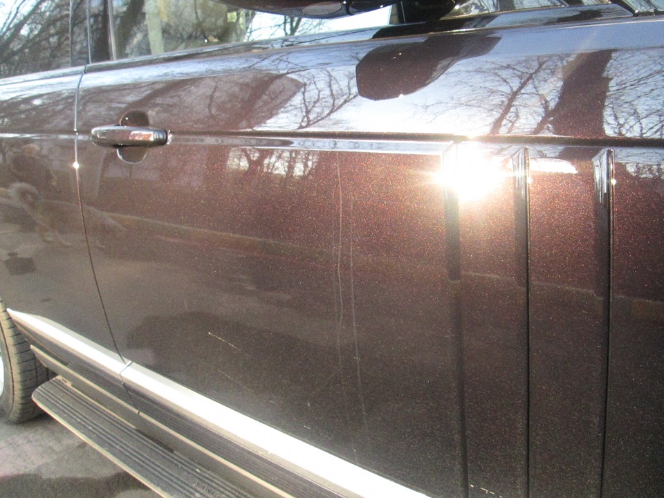 цвет Barossa (Premium Metallic)-по паспорту черный))) — Land Rover ...